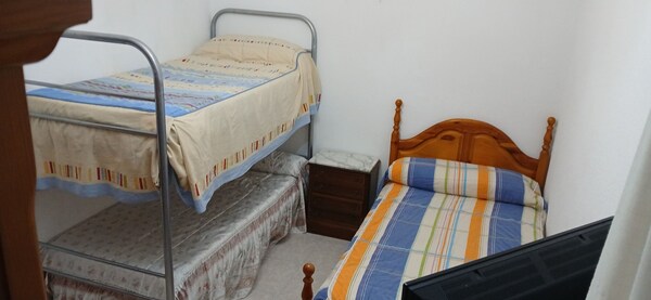 Room-double Bunk Room Toledo - Toledo, Spain