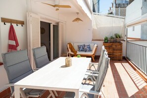 Apartamento, 1 quarto, terraço | Opções para refeição ao ar livre