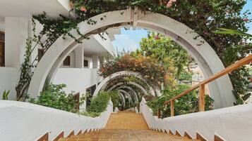 Apartamento, 1 quarto, para fumantes, terraço | Vista da propriedade