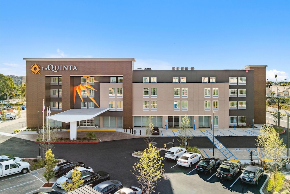 La Quinta Inn & Suites By Wyndham La Habra - Hacienda Heights, CA