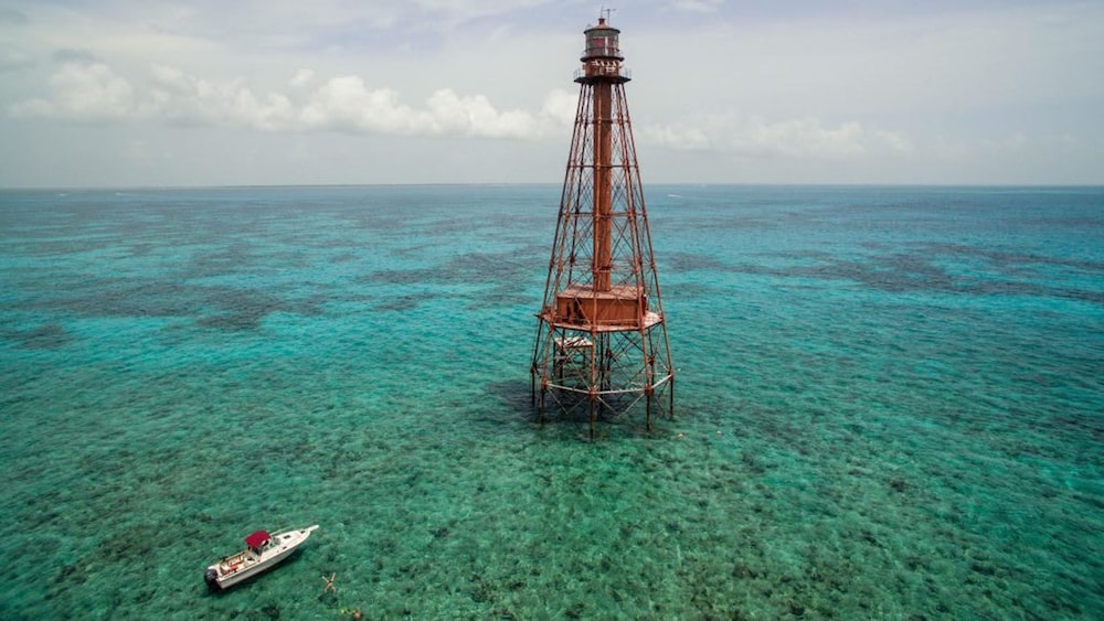 Blue Pearl Waterfront Oasis W Pool 70 Dock - Key Colony Beach, FL