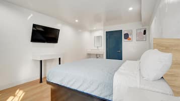 Quarto casal luxo, para não fumantes | Escrivaninha, espaço de trabalho para notebook, Wi-Fi de cortesia