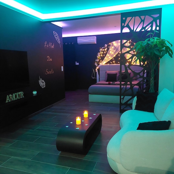 La Nuit Des Secrets Love Room With Jacuzzi And Private Sauna ️ - Costa Azul