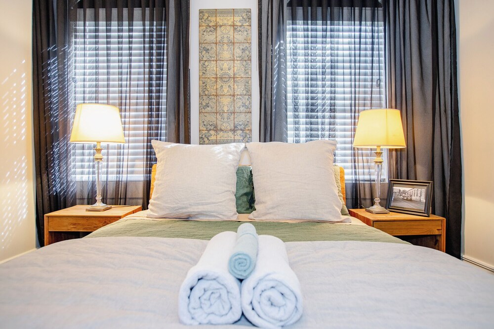 Darling-of-Darlinghurst - Home with charm & History - Sydney | Stayz