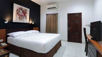 Quarto Deluxe | Secretária adequada para computadores portáteis, Wi-fi grátis