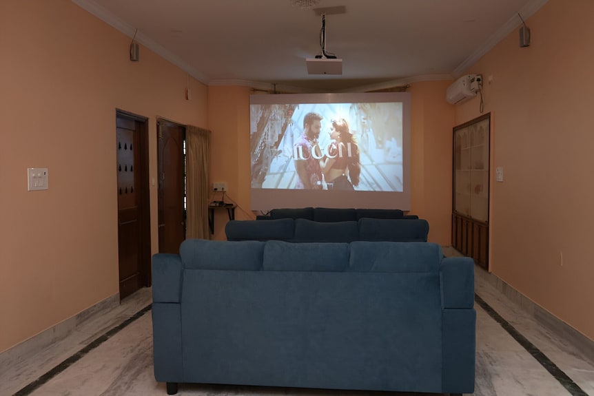 Signln Homestay 8886660628_luxury 1bhk Villa Home - 蒂魯帕蒂