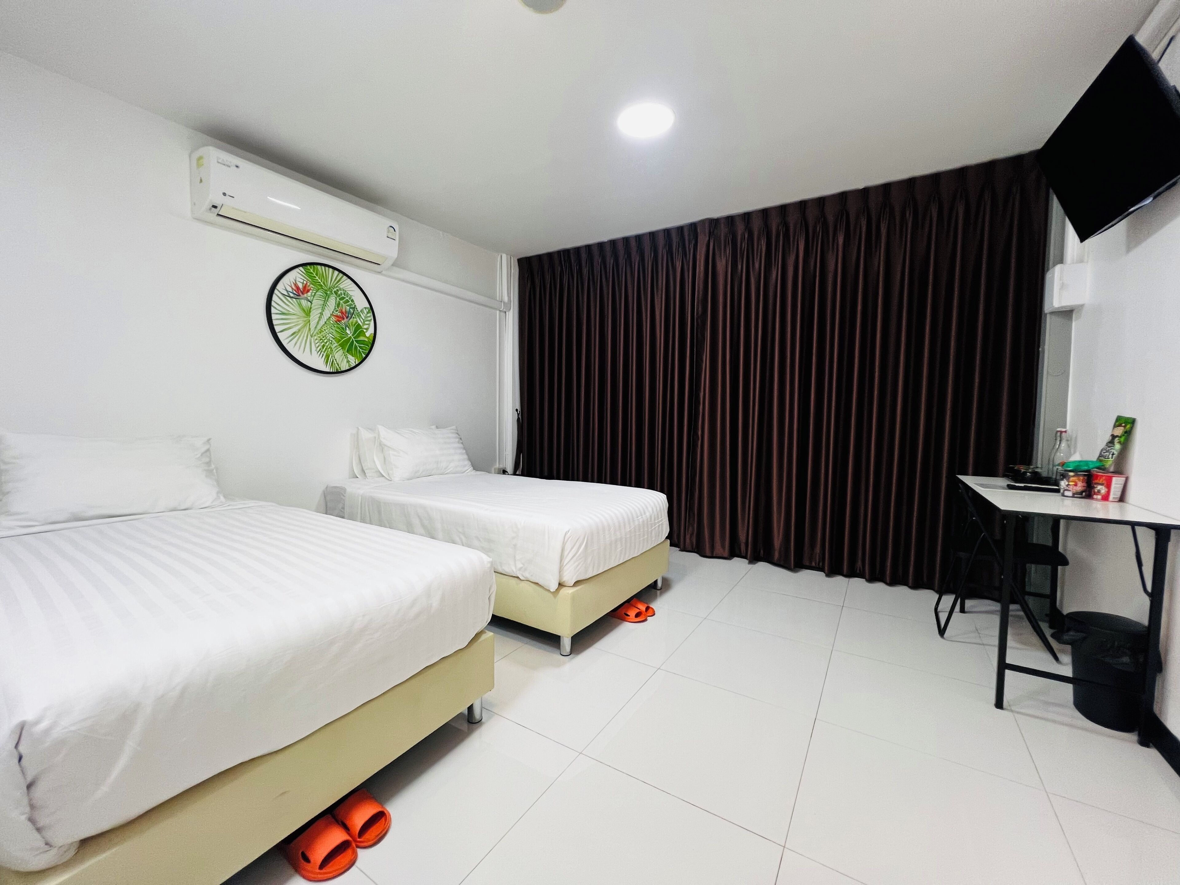 Quarto Familiar | Wi-fi grátis, roupa de cama fornecida 