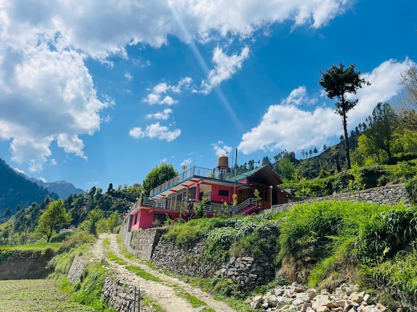 Snow And Field View Homestay - Lahaul And Spiti