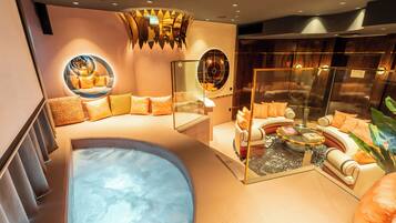 Suite (XXL Mama Crazy) | Sala de estar | Smart TV de 25 polegadas com canais via satélite, filmes pagos