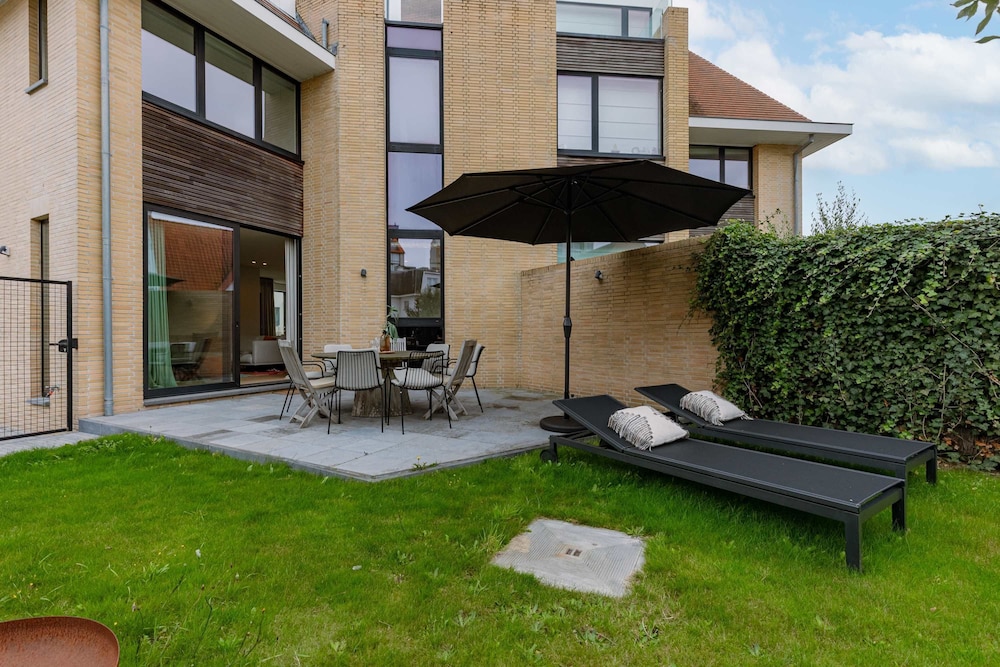 Villa For 8 Guests Steps From The Beach - Brugge