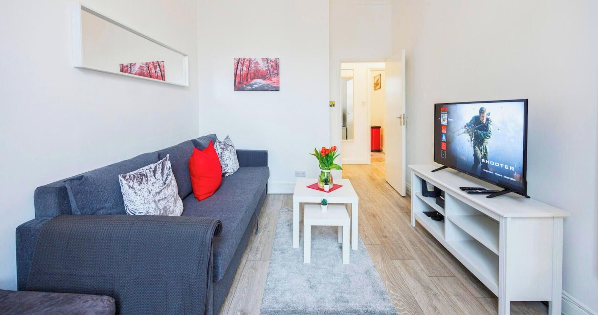 Private Kensington Flat | Sleeps 5 | Steps To Tube | Full Kitchen - London