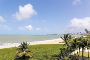 Quarto Quádruplo Clássico | Praia | Na praia 