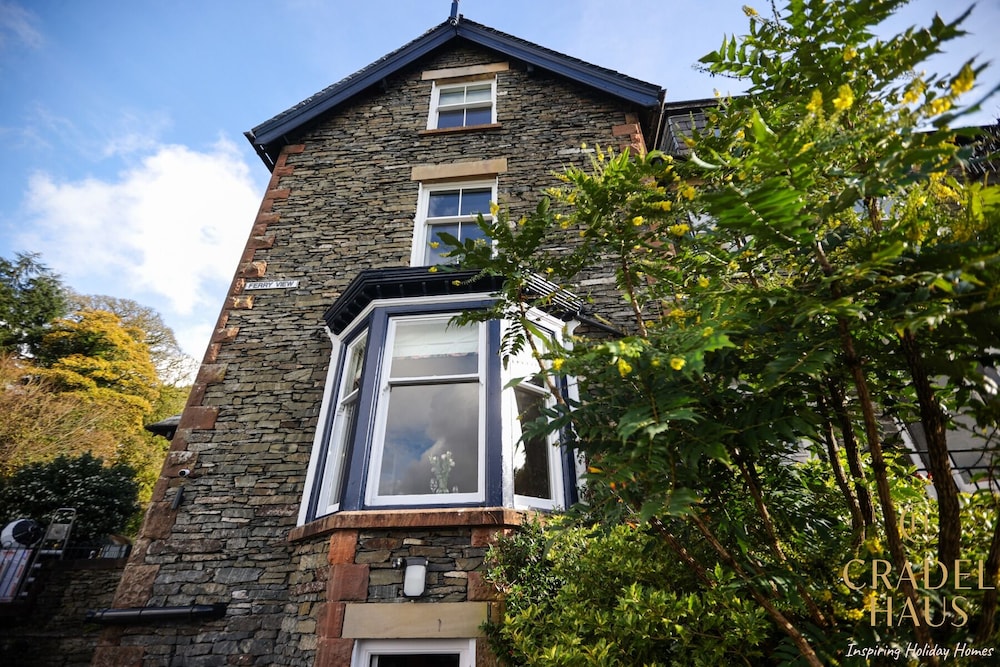 페어 리그 바이 크레이들 하우스 - 윈더미어