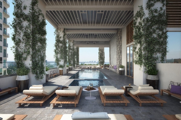 Piscina exterior, da(s) 7:00 à(s) 19:00, espreguiçadeiras