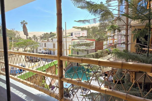 Quarto Básico, 1 quarto, casa de banho partilhada, na torre | Vista para o jardim