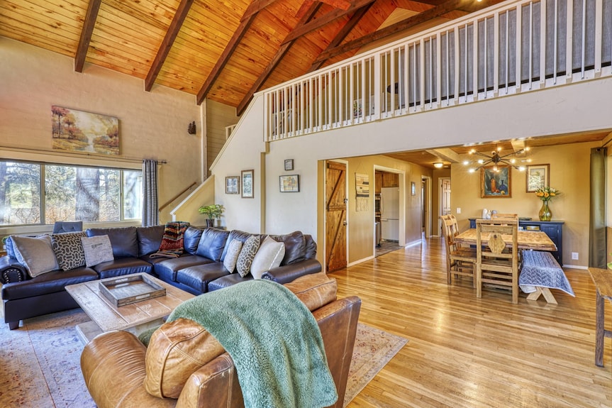 Hot Tub, Pet-friendly, 3.5 Acres, Stunning Mountain Views, Starlink Wifi, Fire Pit! - Pagosa Springs, CO