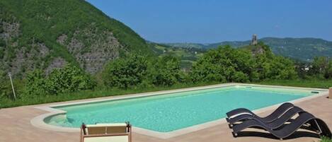 Casa clássico, 3 quartos | Piscina | Piscina externa