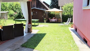 Apartamento clássico, 2 quartos | Jardim