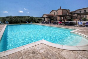 Casa clássico, 2 quartos | Piscina | Piscina externa