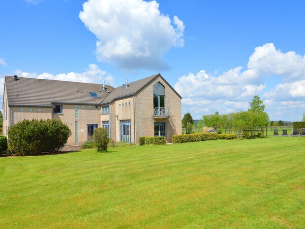 Delightful Villa In Sourbrodt With Swimming Pool, Terrace - Butgenbach