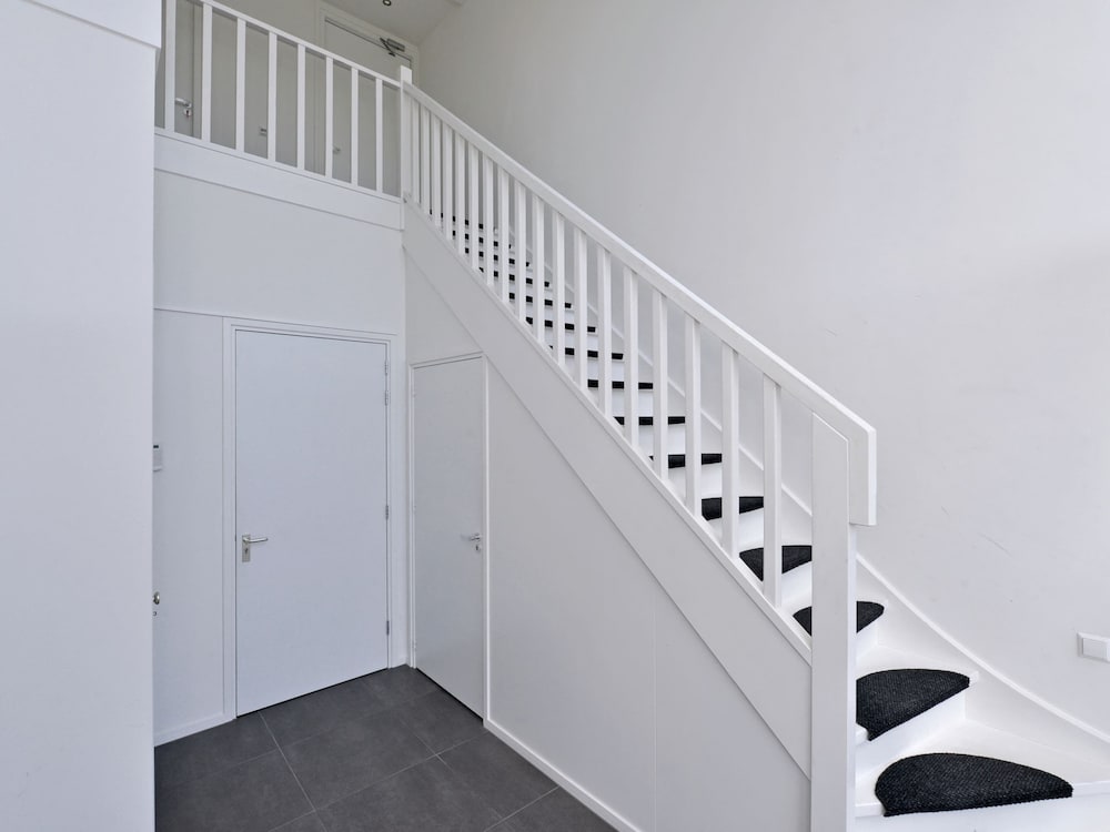 Waterfront Penthouse With Roof Terrace And Private Jetty - Vrouwenpolder