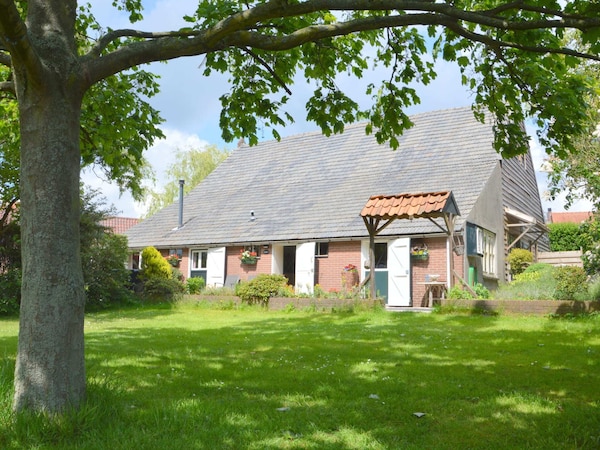 Cozy Holiday Home In Bergen Op Zoom With Garden - Bergen op Zoom