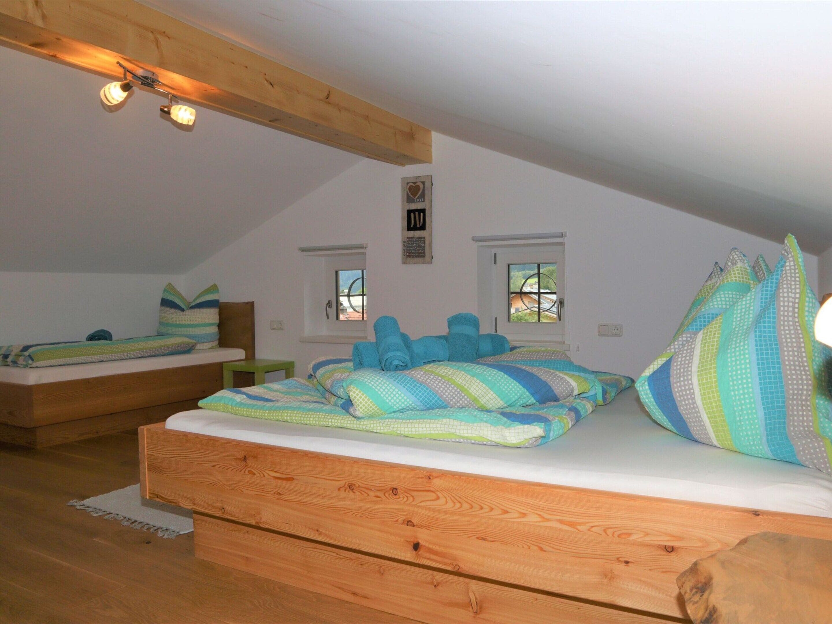 Apartamento clássico, 3 quartos | 4 quartos, roupa de cama