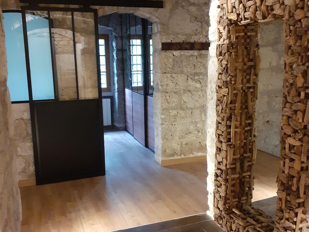 Renovated Castle Apartment With Swimming Pool - Savoie