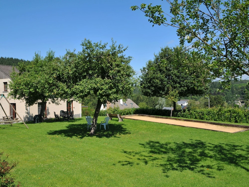 Chalet Just Outside Hampteau Offering Magnificent Views Across The Ourthe Valley - Marche-en-Famenne