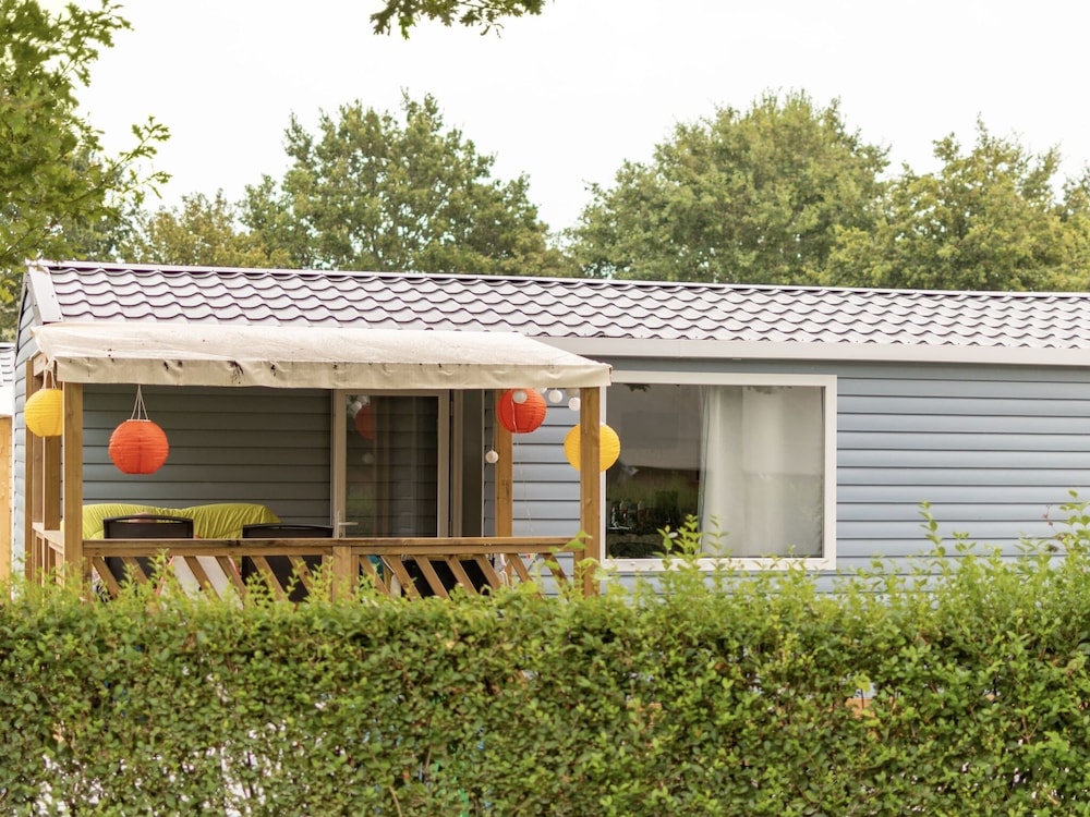 Comfortable Chalet With Microwave, On A Holiday Park 1 Km. From The Beach - Vlissingen