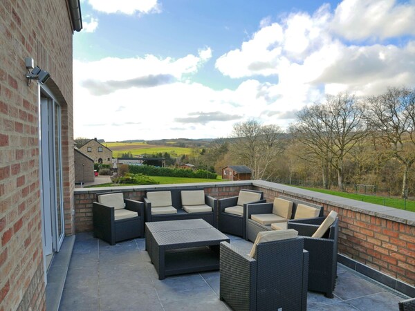 Modern Holiday Home In Somme-leuze With Garden - Havelange