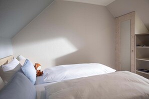 2 quartos, com mobília individualizada