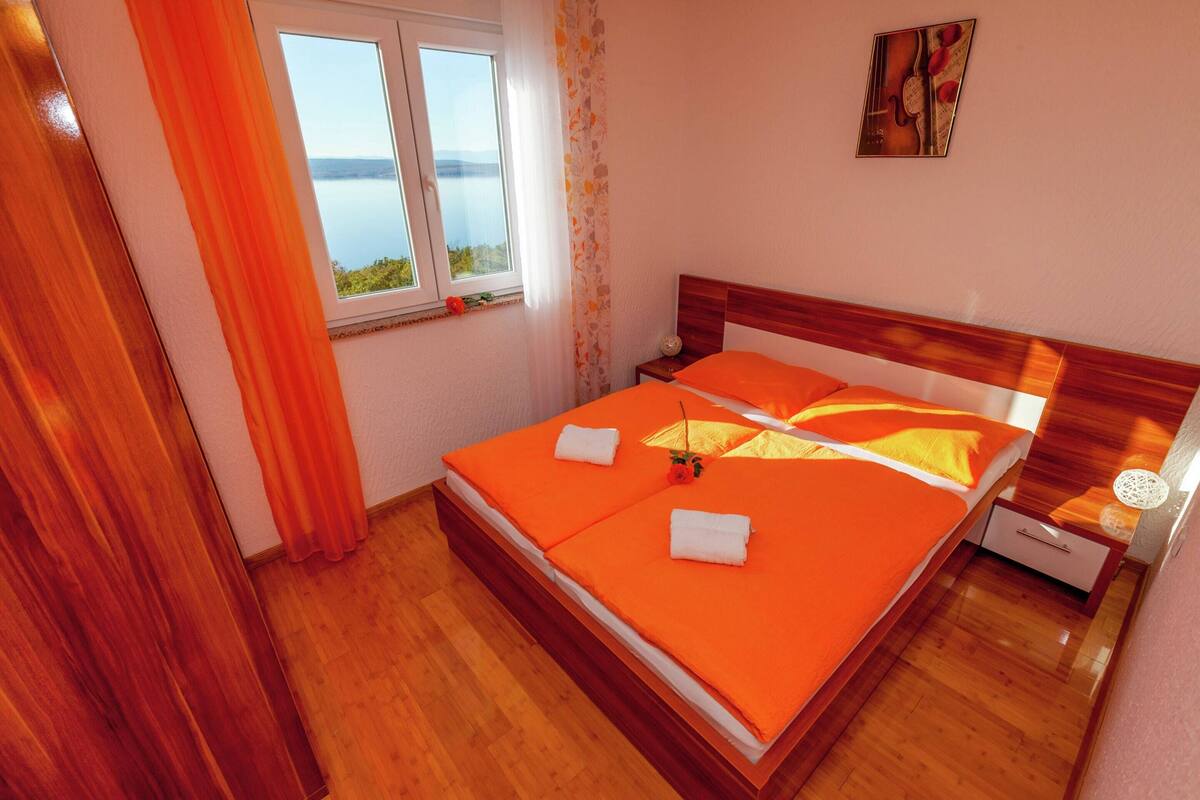 Apartamento conforto, 2 quartos | 28 quartos, roupa de cama