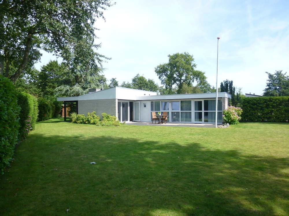 Detached Bungalow, Perfect For Water Sports And Nature Enthusiasts - Kamperland