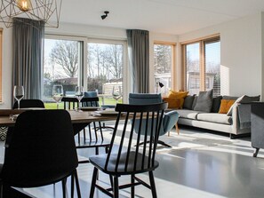 Casa Comfort, 5 quartos | Sala