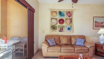 Apartamento em Condomínio Fechado, 1 cama queen-size, varanda (Princesa De Peñasco B 504) | Sala de estar | Base para leitor de MP3