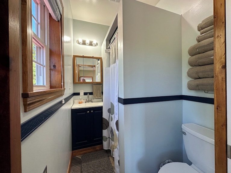 Cozy B&b In Walking Distance To Onsite Tasting Room In Lee! - Maine