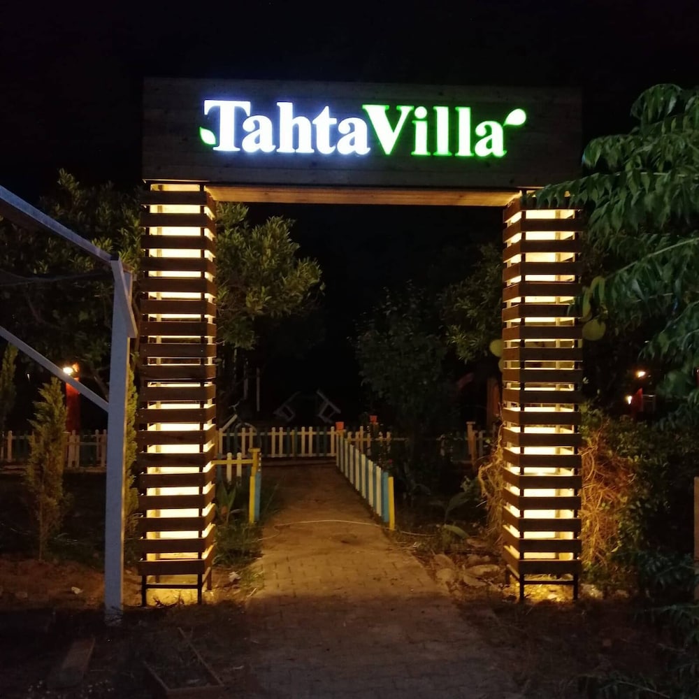 Tahtavilla Pansiyon - Çıralı