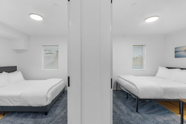 The Cloudbreak Townhome - Broadway - Seattle