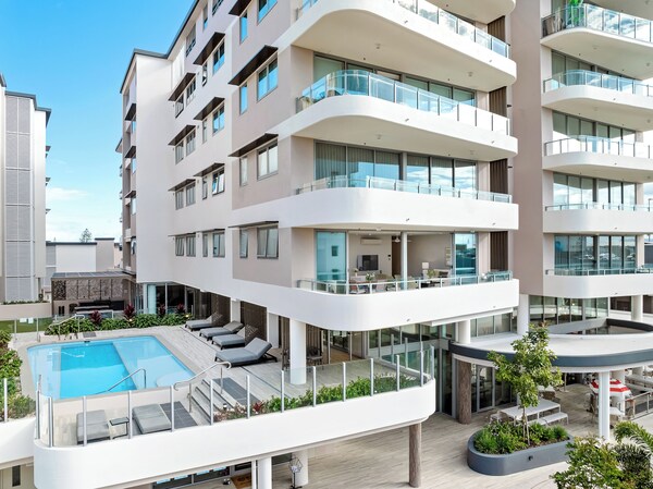 由Direct Collective运营的洛瓦纳海滩度假村 - 莫洛拉巴海濱