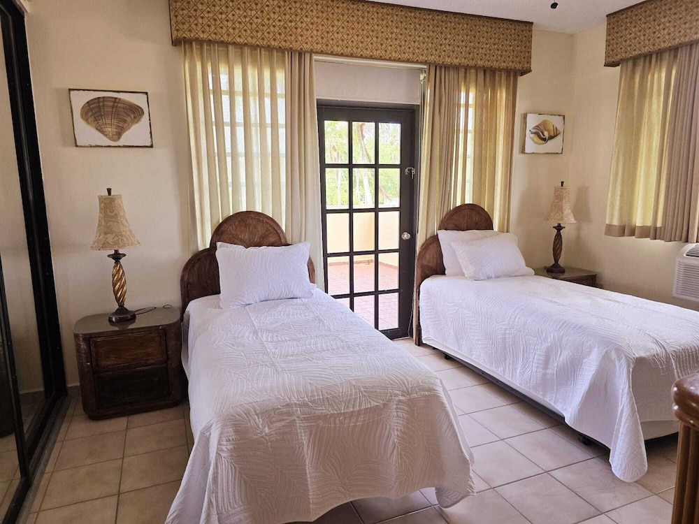 Beachfront Beauty: 3BR Gem with Spectacular Pool & Ocean Views (CB179 ...