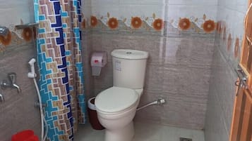 Artigos de higiene pessoal grátis, toalhas fornecidas, sabão, champô