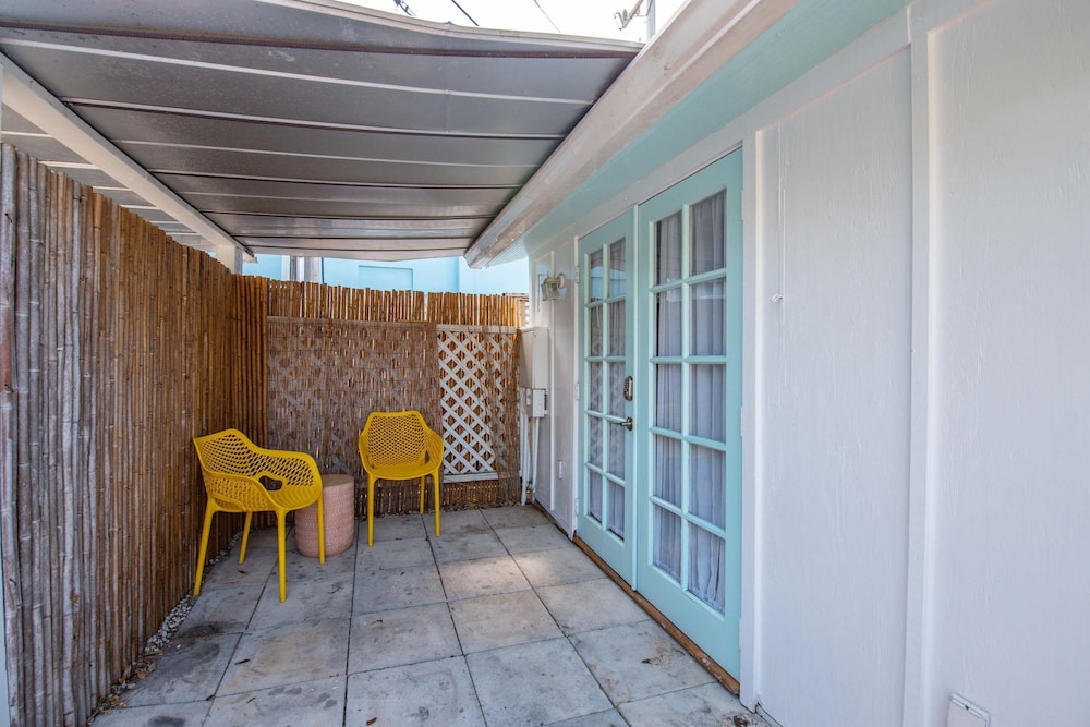 New The Cottage At James House - Key West, FL
