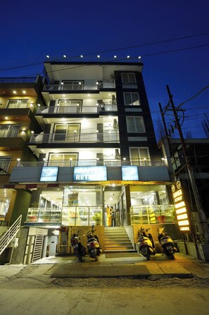 Fachada da propriedade