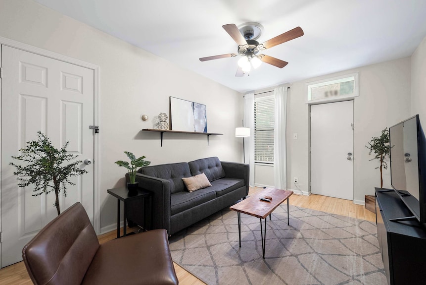 The Luxe Pearl Residences 872 - Ohio