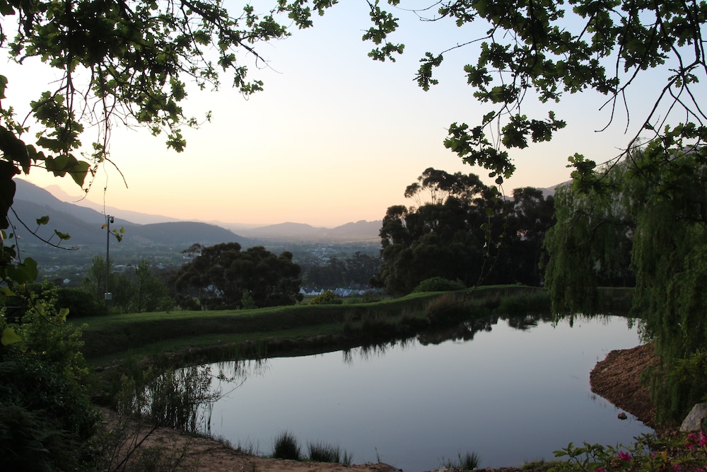 Montmartre Chalets - Franschhoek