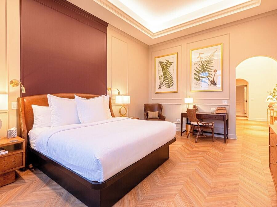 Quarto Individual Superior | Secretária, secretária adequada para computadores portáteis