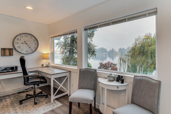 Spanaway Lakefront House: Dock, Fire Pit - Puyallup, WA