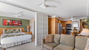 Condo, 2 quartos | Área de estar
