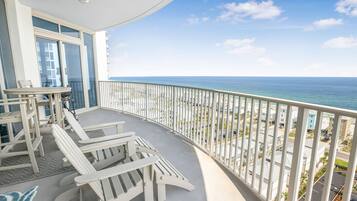 Apartamento em Condomínio Fechado, 3 quartos | Terrenos do alojamento